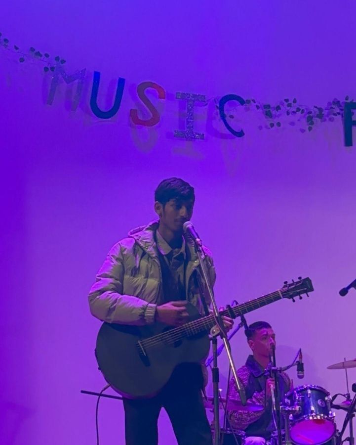 Nikesh Lagun - Timi Ra Ma Lyrics